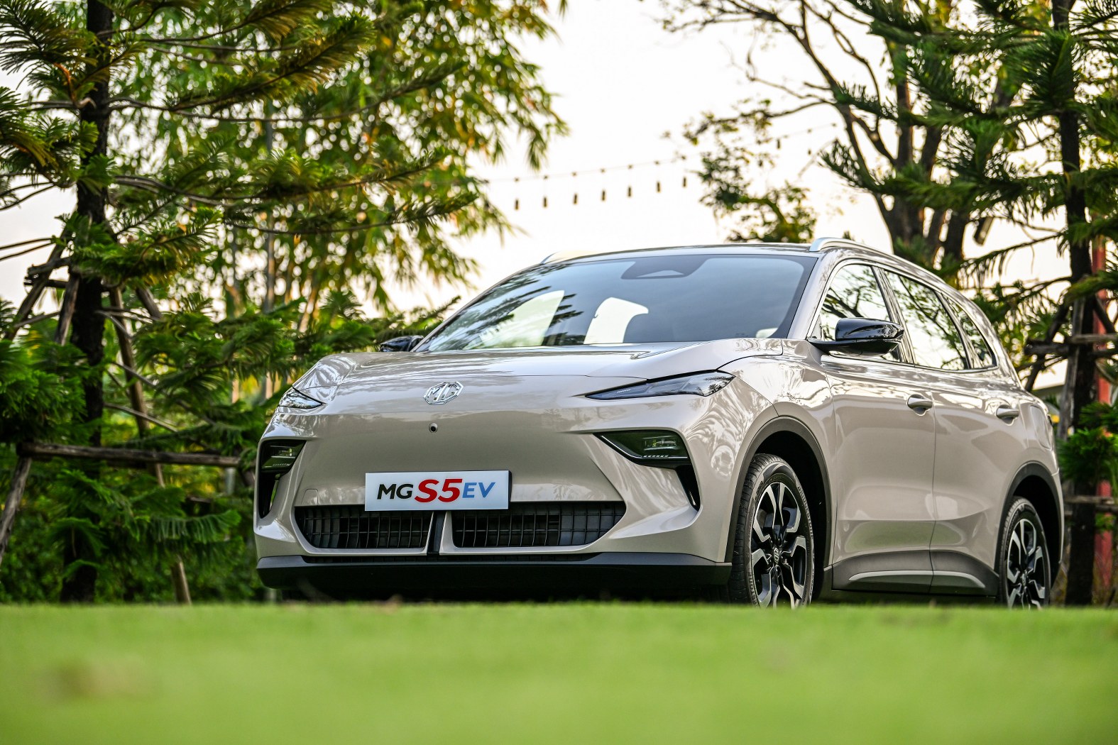 รีวิว!! MG S5 EV X ไม่ต้องรุ่นท็อป เพียงพอไหม?? – CARZANOVA เว็บซ่าส์เรื่องยานยนต์